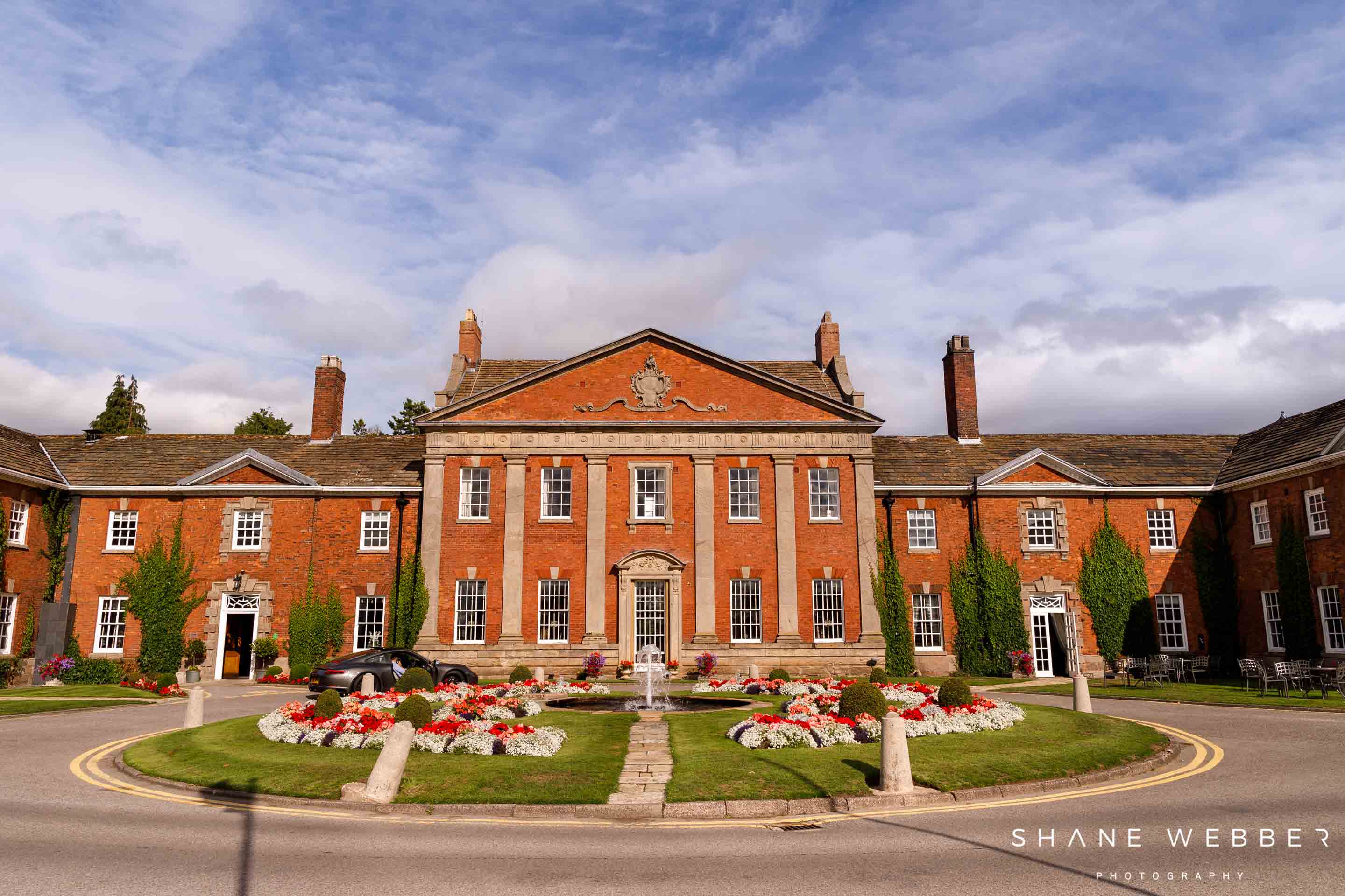 Mottram Hall Wedding Photography | Modern Photos
